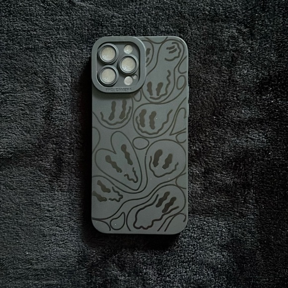 Accessories | Black Heart Smiley Face Base Iphone 13 Pro Max | Poshmark